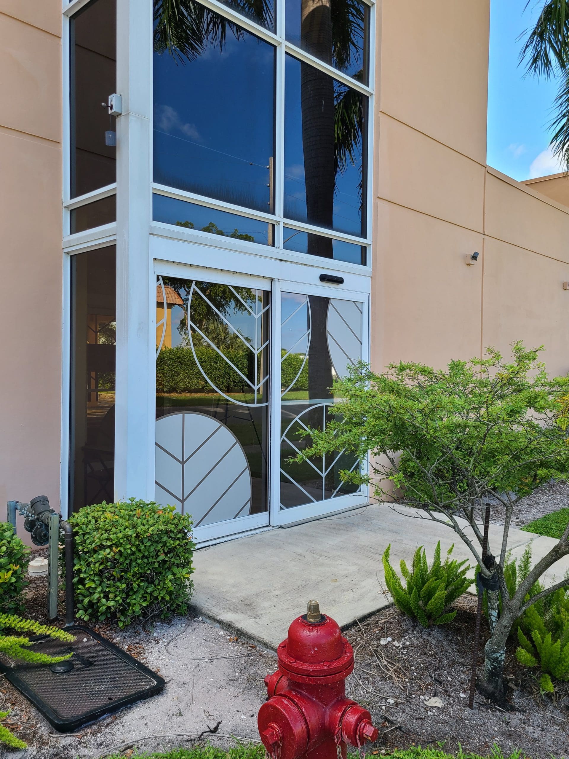 Florida Based Professional Installation Services | Legion Graphics